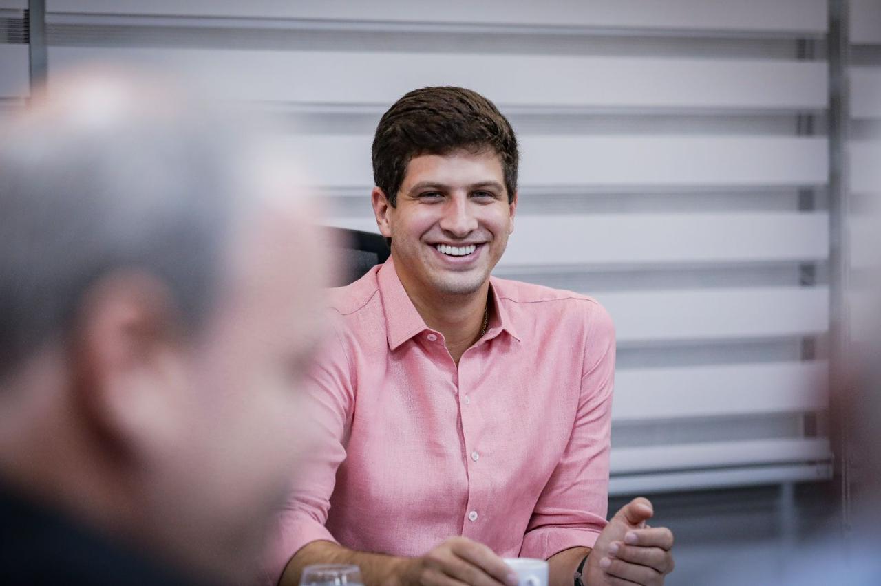 João Campos é o prefeito do Nordeste mais seguido nas redes sociais ...